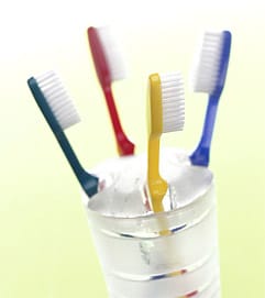 Oral health: Brush up on dental care basics - Mayo Clinic